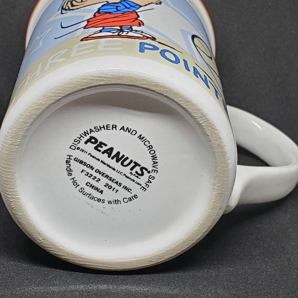 Peanuts | Dining | Peanuts Snoopy Linus Three Pointer Coffee Cup Mug ...